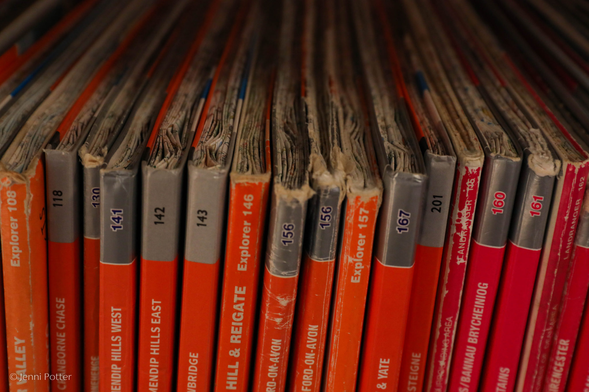 How to Read An OS Explorer Map – An Easy Guide for Women Solo Hikers ...