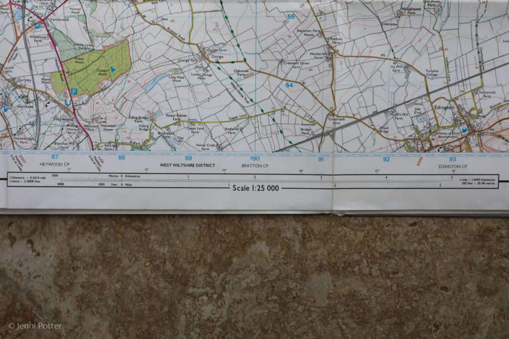How to Read An OS Explorer Map – An Easy Guide for Women Solo Hikers ...