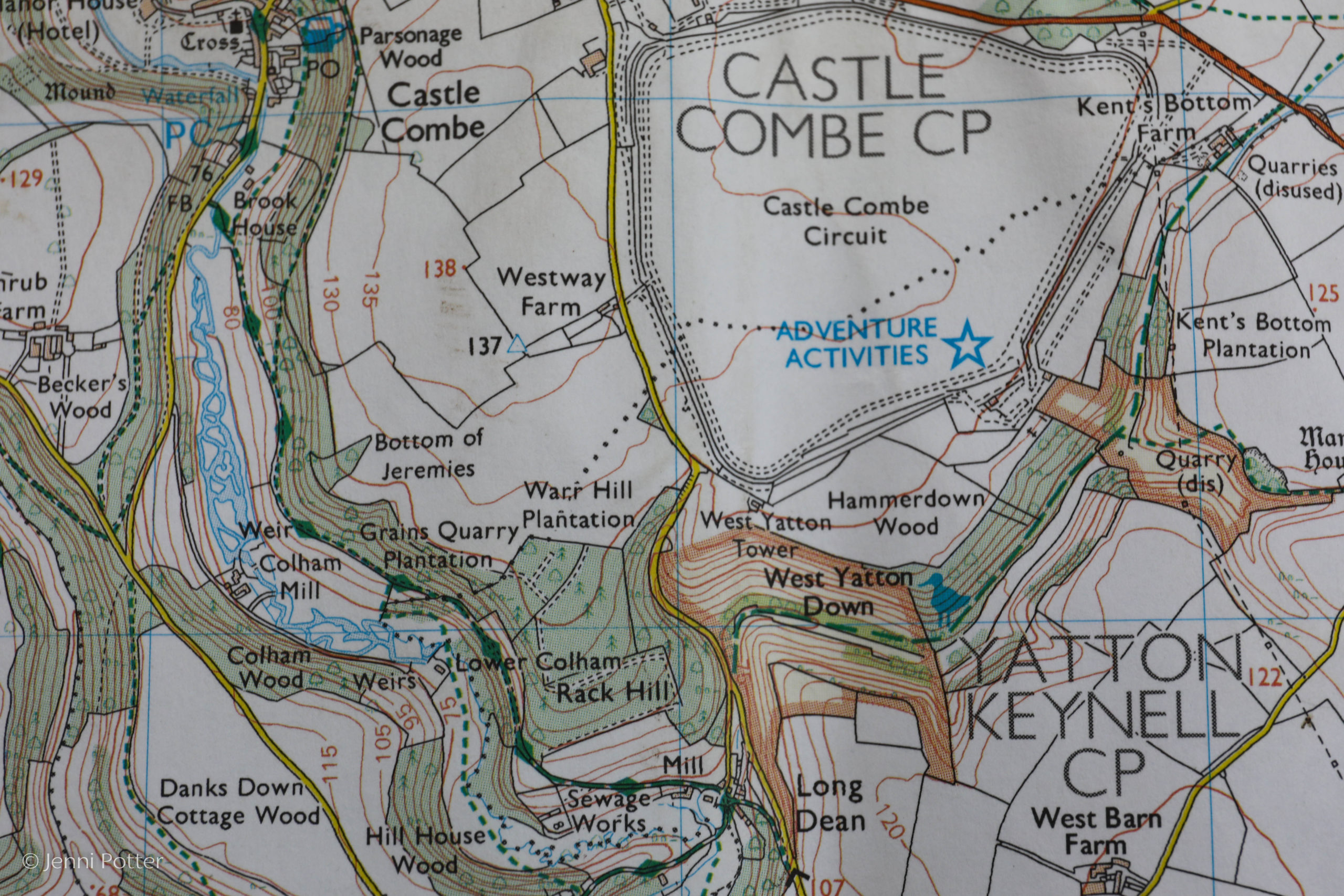 How to Read An OS Explorer Map – An Easy Guide for Women Solo Hikers ...