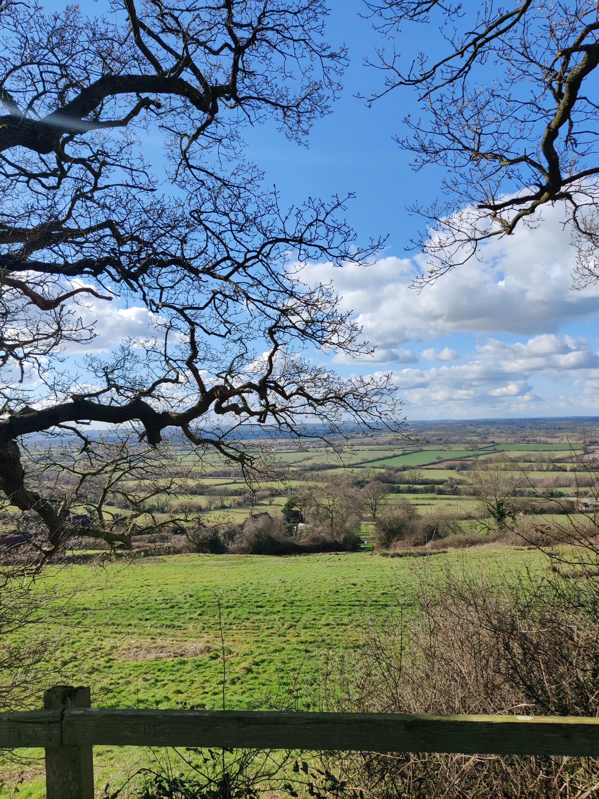 Essential Spring Hiking Tips for UK Walkers: Where to Go & What to Pack ...